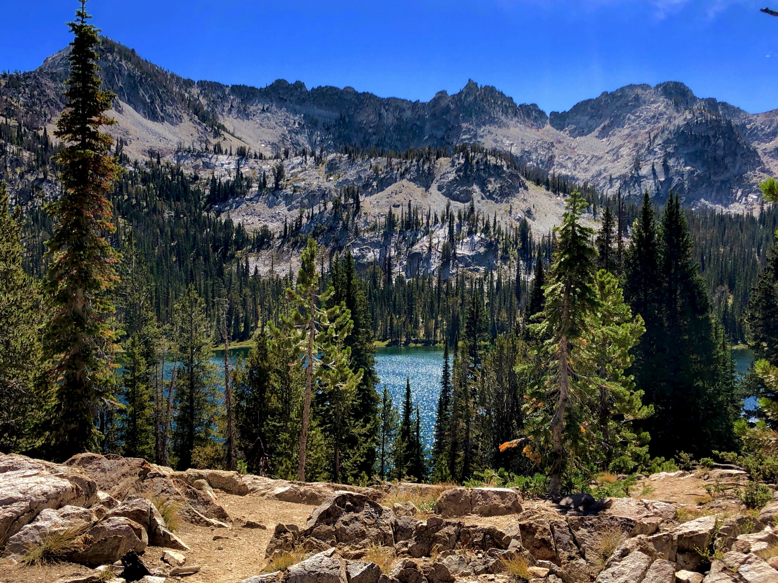 Hiking to Beautiful Alice Lake - Grey Otter OUTventures®